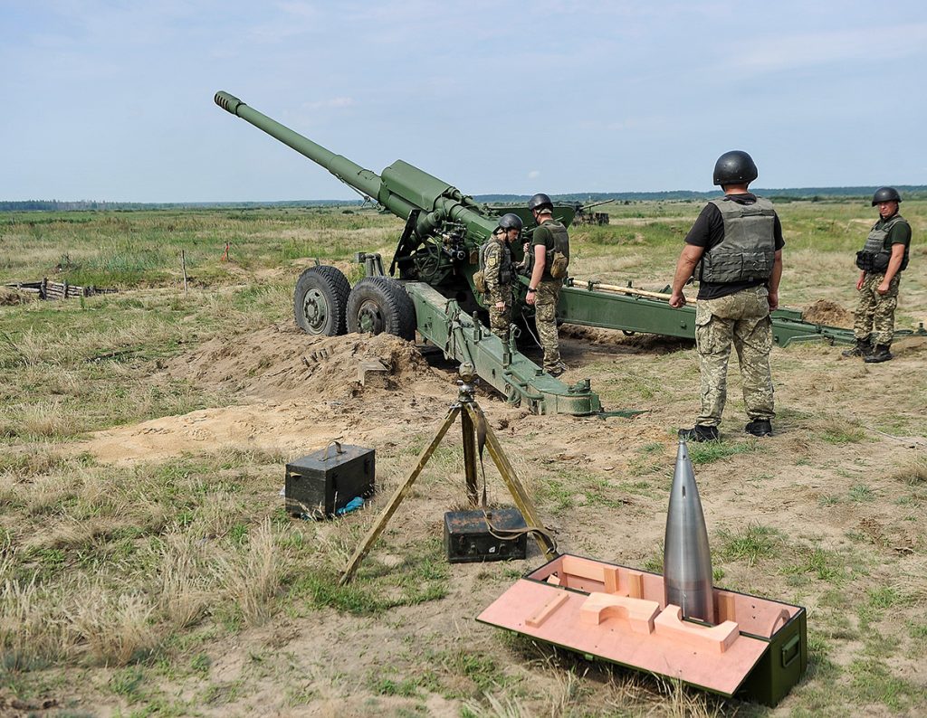 UK Signs Contract to Purchase 152 mm Ammunition for Ukraine - Militarnyi