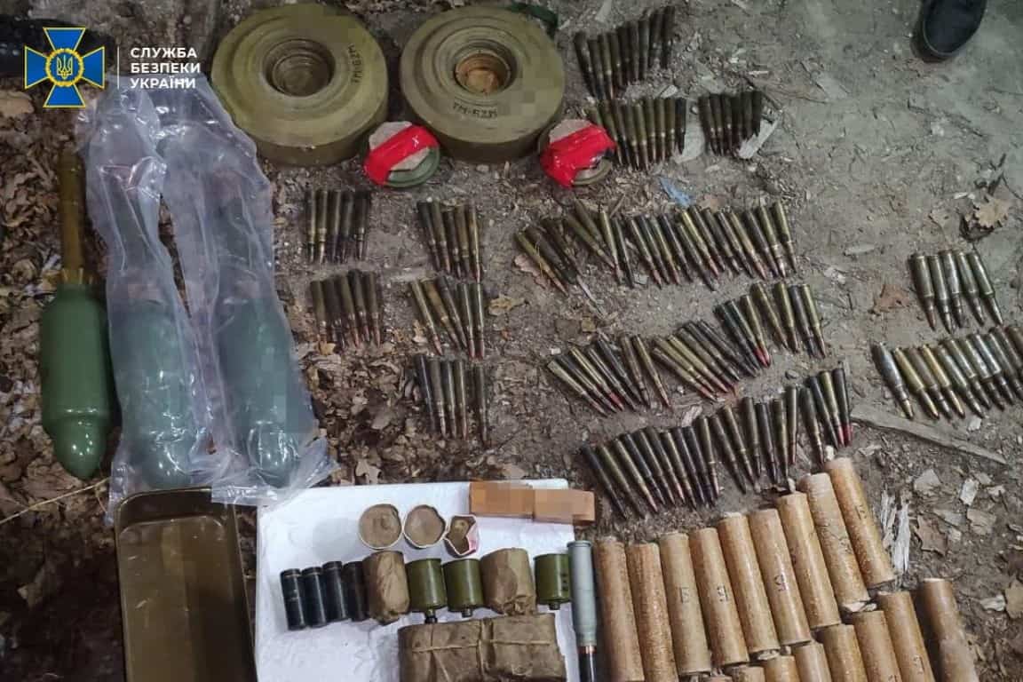 На Донбасі виявлено схрон з болгарськими GTB-7S - MIL.IN.UA