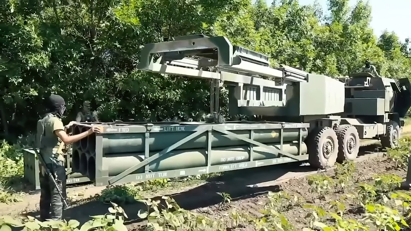 Pentagon showcased HIMARS rocket system missiles loaded for sending to ...