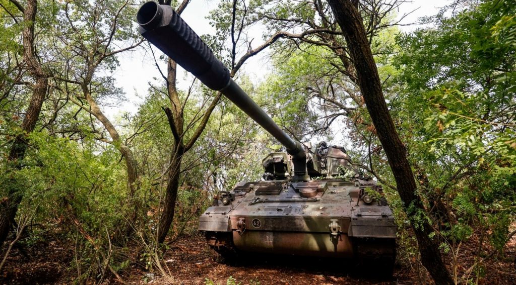 Lithuania will be repairing Ukrainian PzH 2000 self-propelled howitzers ...