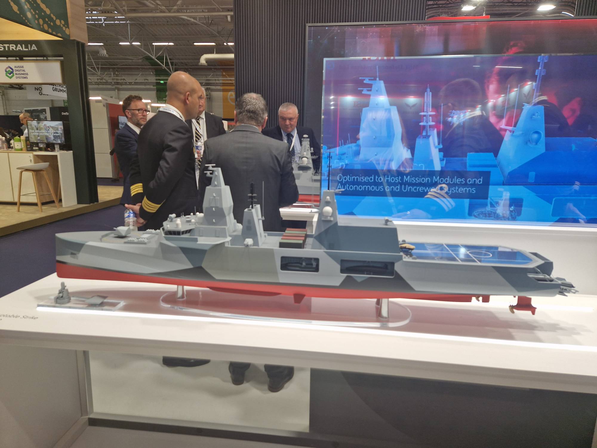 BAE Systems представила модель фрегата Adaptable Strike Frigate