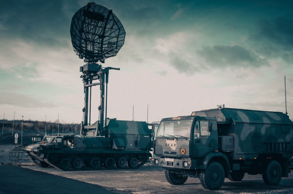 Trials of a new P-18PL radar completed in Poland