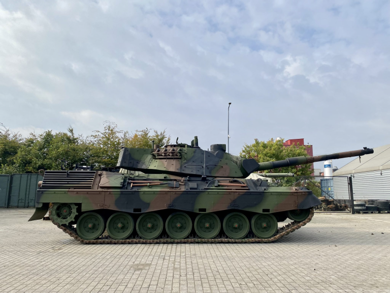 Krauss-Maffei Wegmann has started preparing the Leopard 1A5 for Ukraine ...