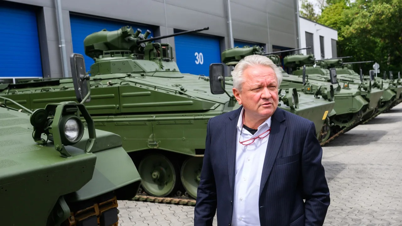 Rheinmetall to Repair Leopard Tanks and PzH 2000 Howitzers in Ukraine ...