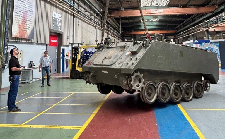 Belgian John Cockerill modernizes M113 APC for Ukraine - Militarnyi