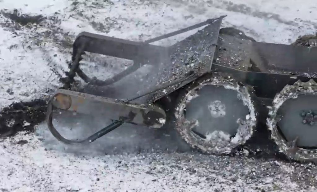 Ukrainian defenders capture a Russian Orlan UAV with the help of a ...