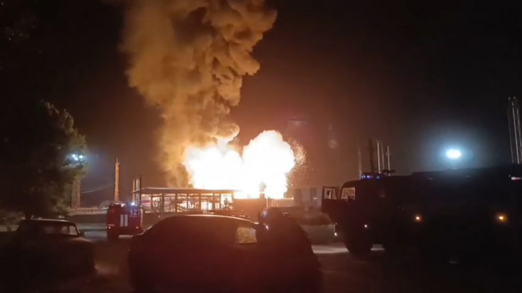 Російські арсенали і нафтобази у вогні: удари дронів по агресору у ...