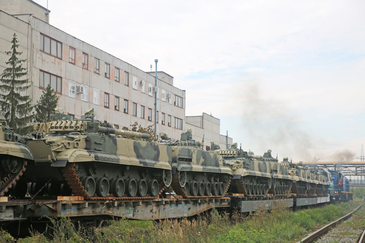 Russian Army receives new BMP-3 and BMD-4M