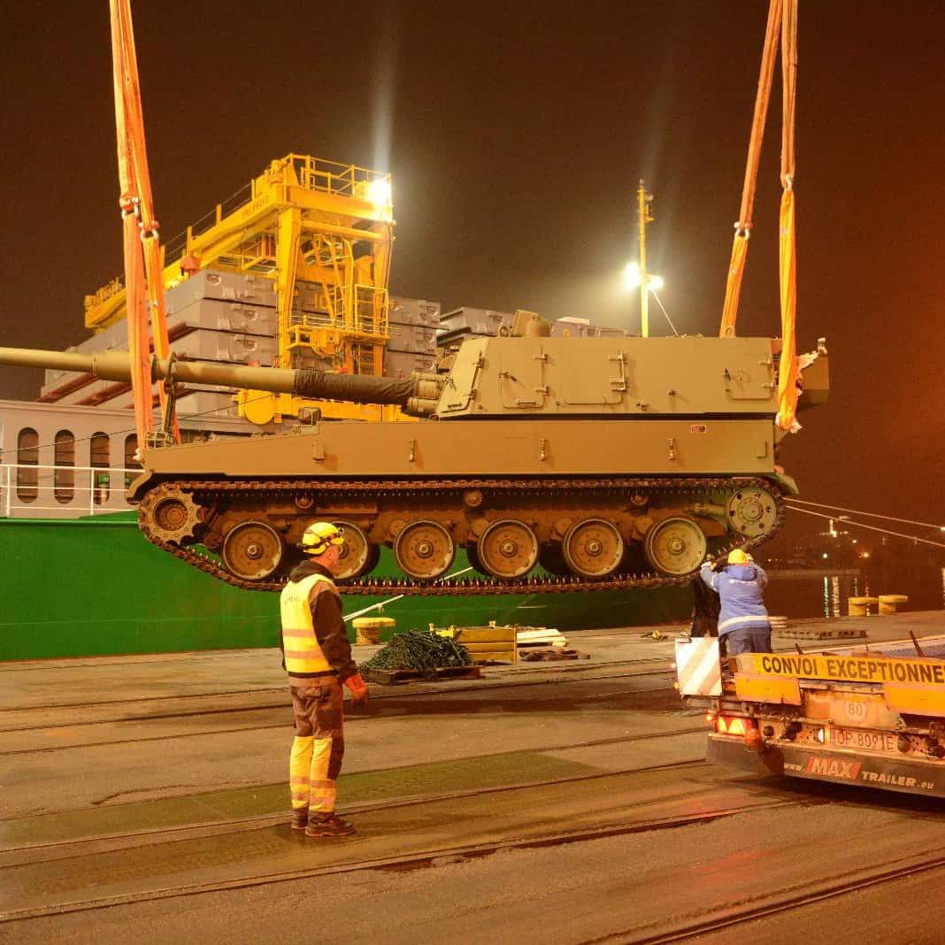 Poland receives a new batch of K9 self-propelled howitzers - Militarnyi