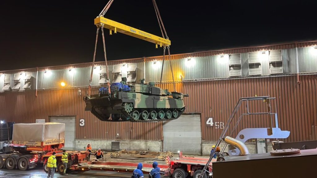 Poland Receives New Batch of K2 Tanks, K9 Howitzers, and Homar-K MLRS