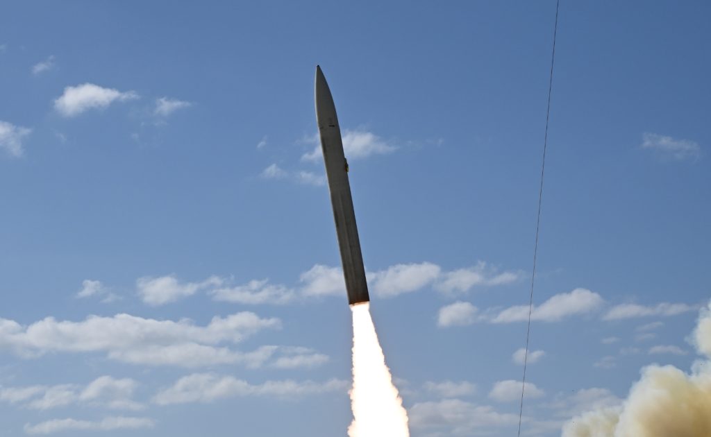 U.S. to Deploy Dark Eagle Hypersonic Missile System in 2025 - Militarnyi