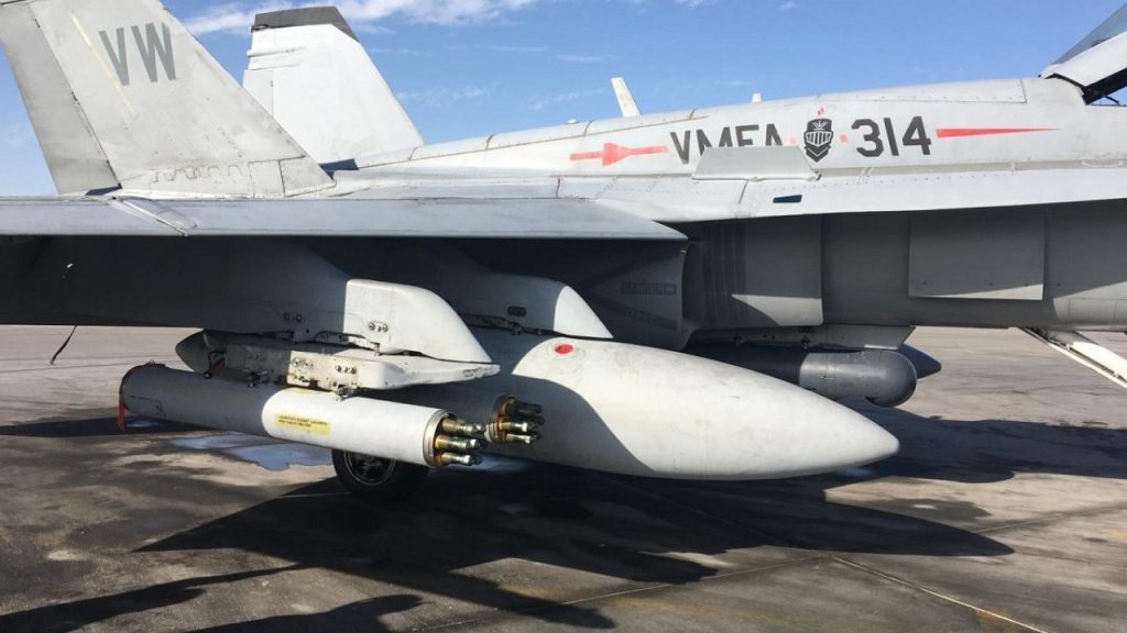 US Demonstrated F-16's Ability to Carry 42 APKWS missiles, 20,000 of ...
