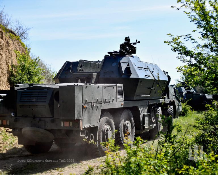 Territorial Defense Forces Receive Czech-Made Dana-M2 Self-Propelled ...