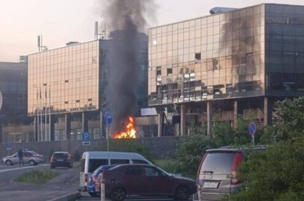 Blaze Hits Key Avangard Electronics Facility in St. Petersburg - Militarnyi